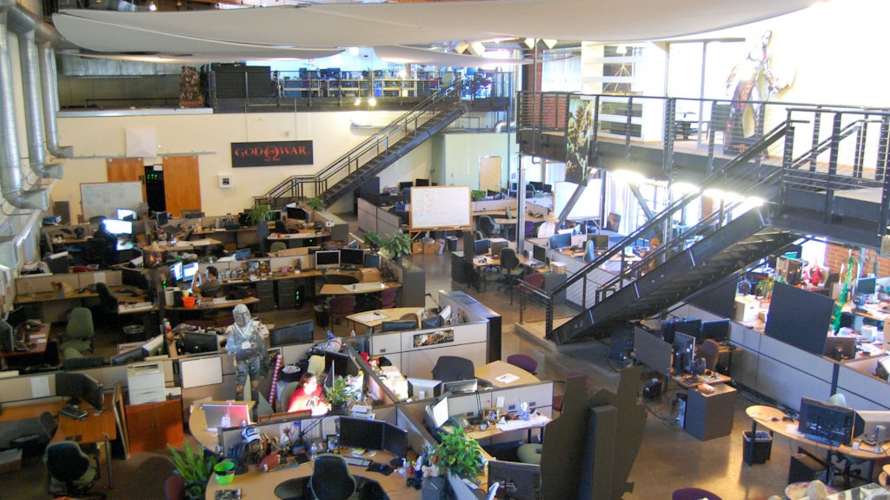 Sony Santa Monica Aiming to Encourage Collaboration in Colossal New ...