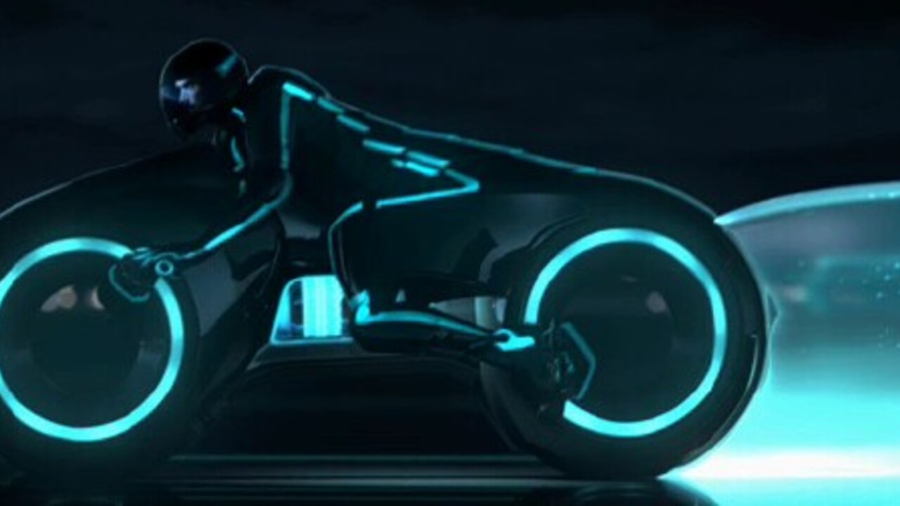 Disney Sheds Blue Light on TRON: Evolution's Move Features | Push Square
