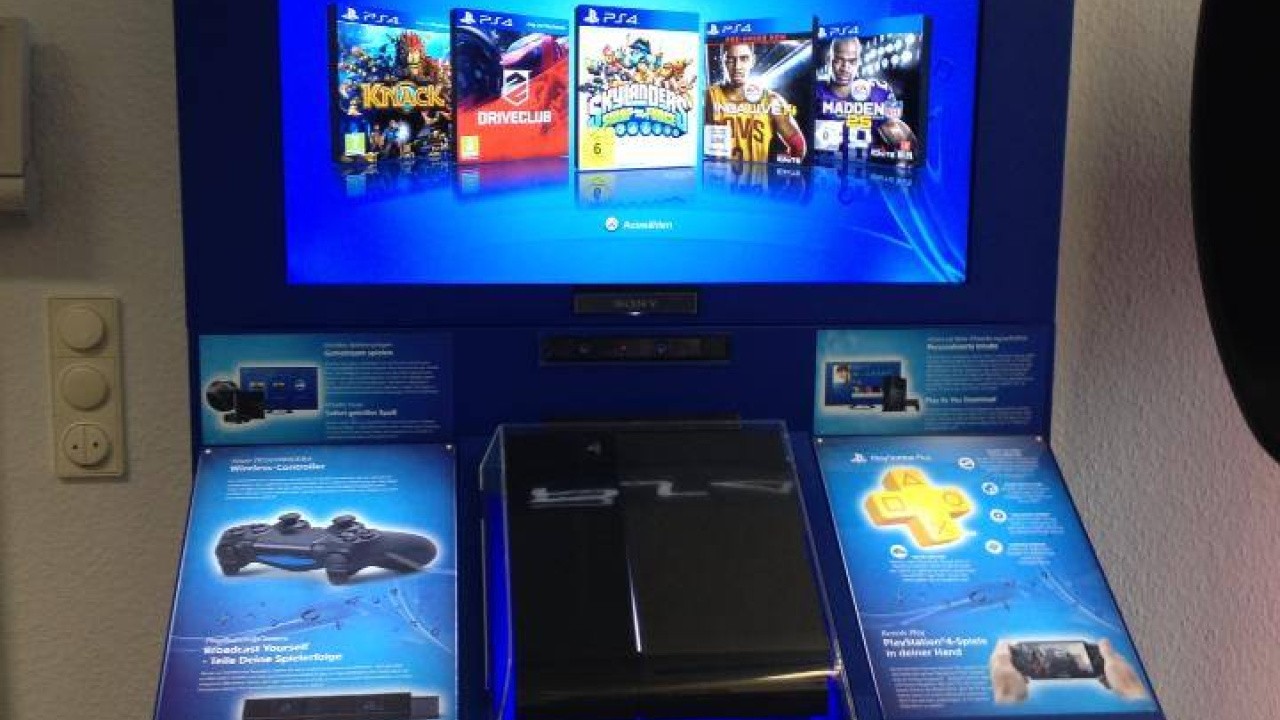 Expect Some Lengthy Lines Behind These PS4 Demo Pods - Push Square